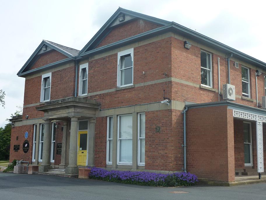 Woodlands School - Home